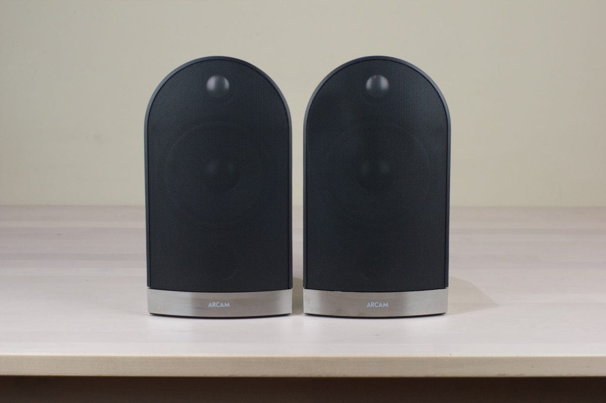 Stand-Mount Loudspeakers - Signals